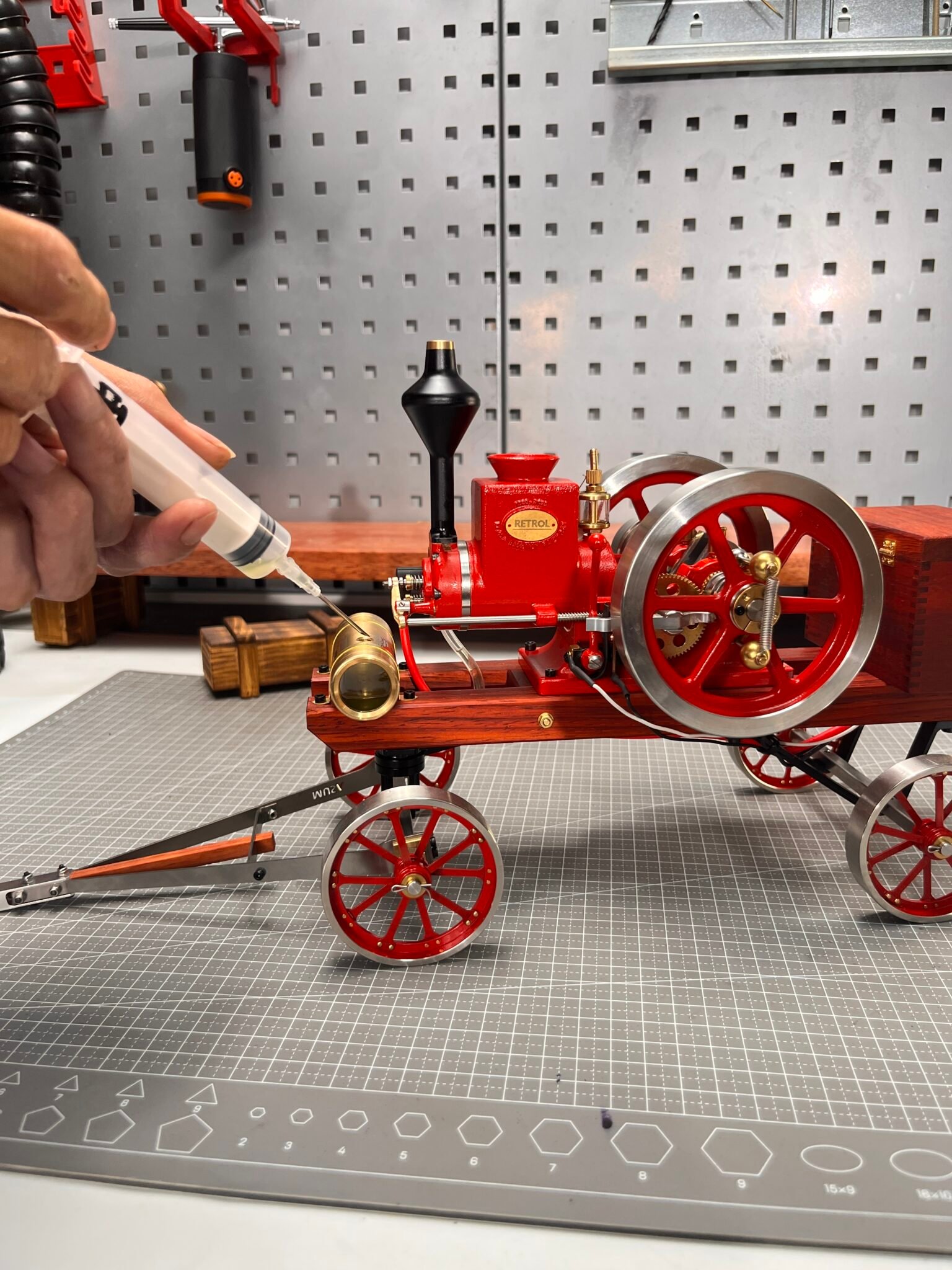 HM-01 7cc Antique Hit and Miss Engine Stationary Engine - senlomodel.com